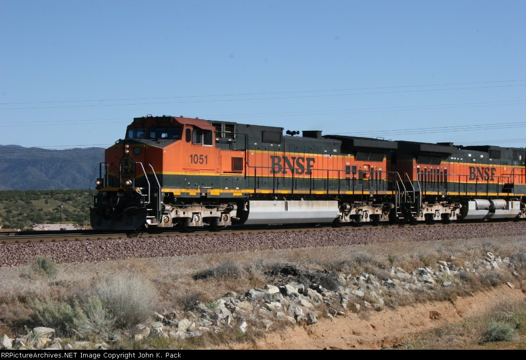 BNSF 1051